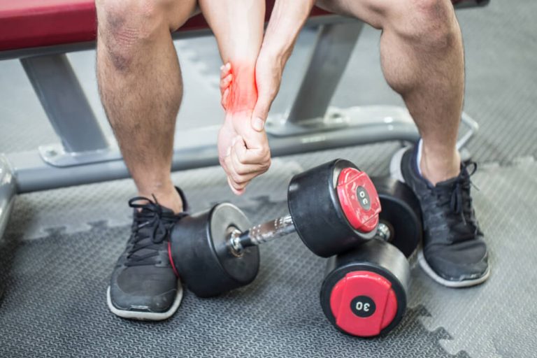 Wrist Pain From Lifting | Border Therapy Services